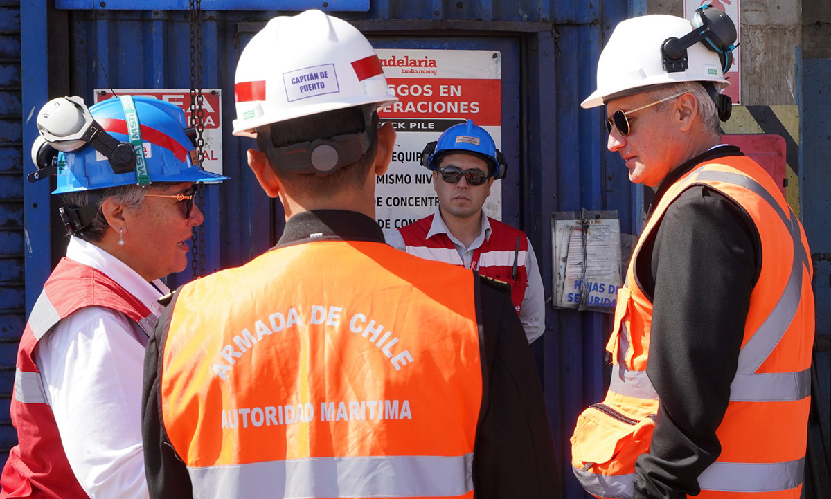 Comandante de la Primera Zona Naval visitó puerto Punta Padrones y ...